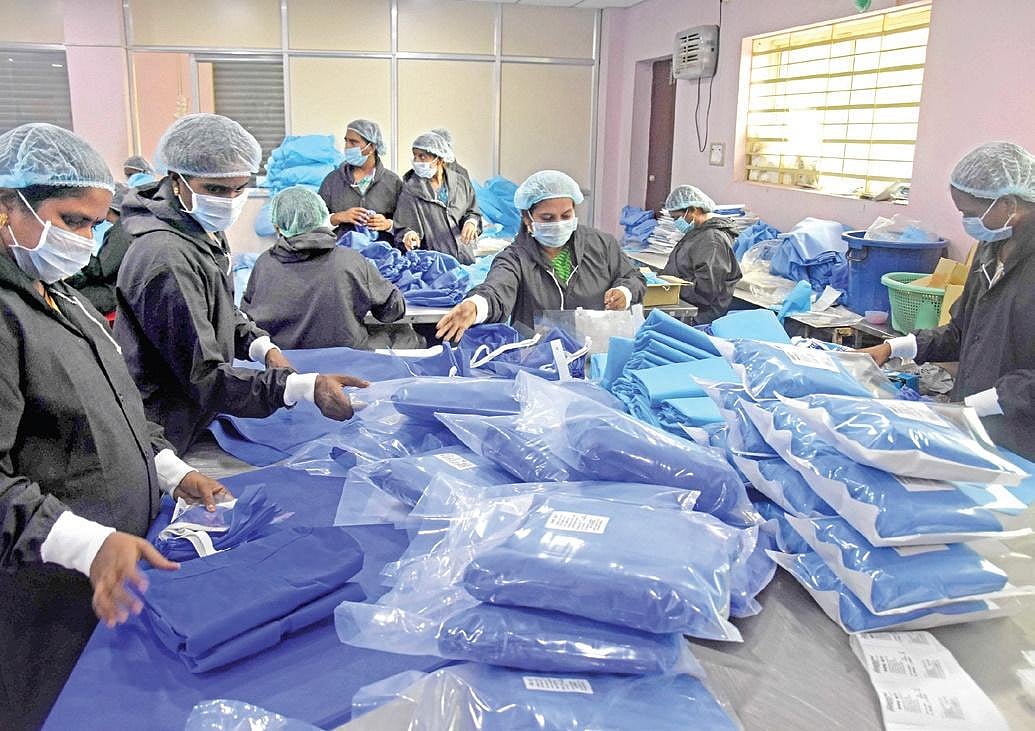 File detailed report on availability of PPEs: HC