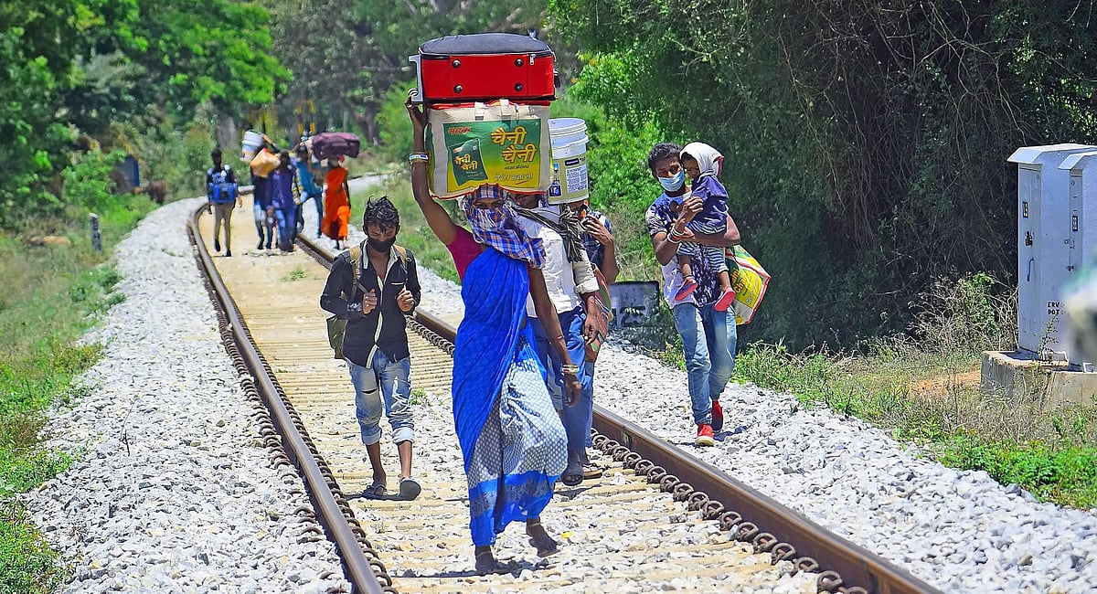 Opposition cries foul over Rajdhani Express fare