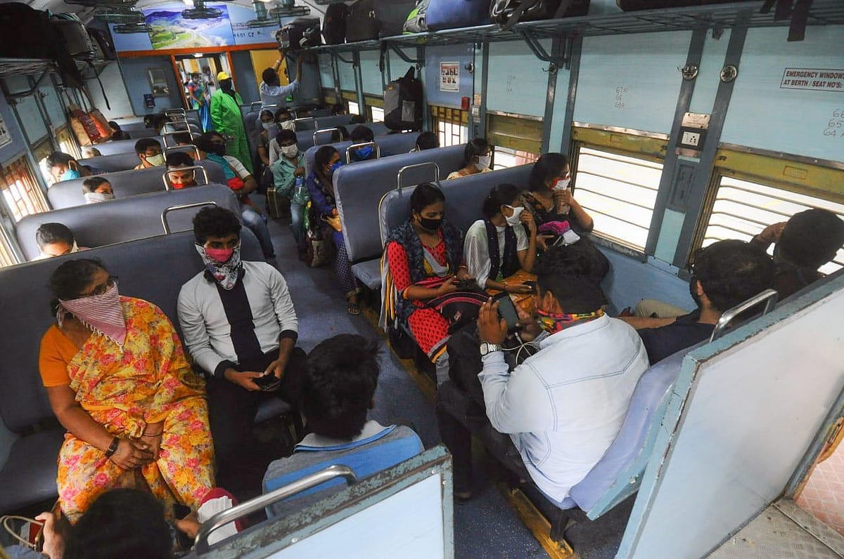 Golconda express leaves Vijayawada in the morning after Inter-State ...