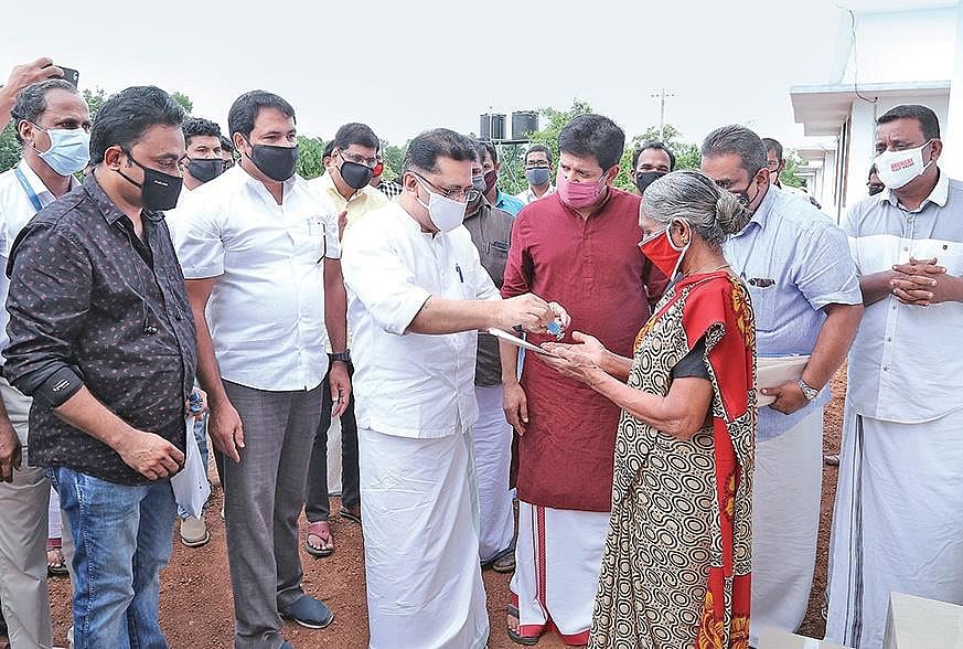 15 homeless families at Kavalappara get houses under ‘Snehagramam’ scheme