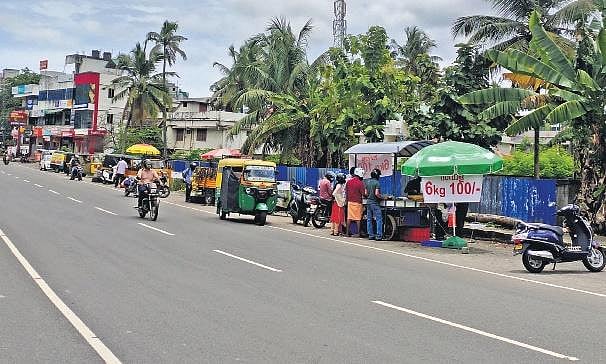 Kochi’s temporary vendors an inevitable risk?
