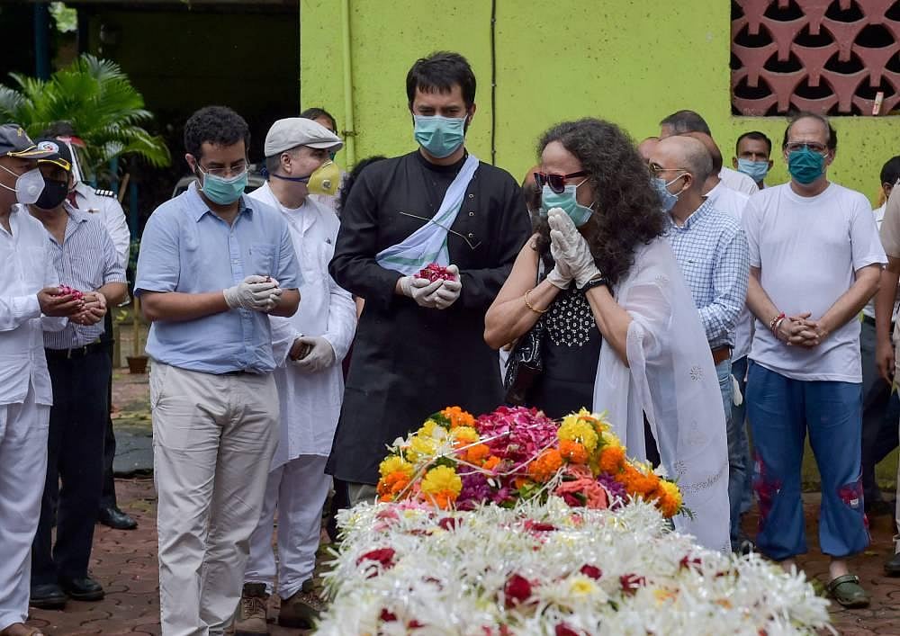Maharashtra govt accords state funeral for Pilot Deepak Sathe who died ...