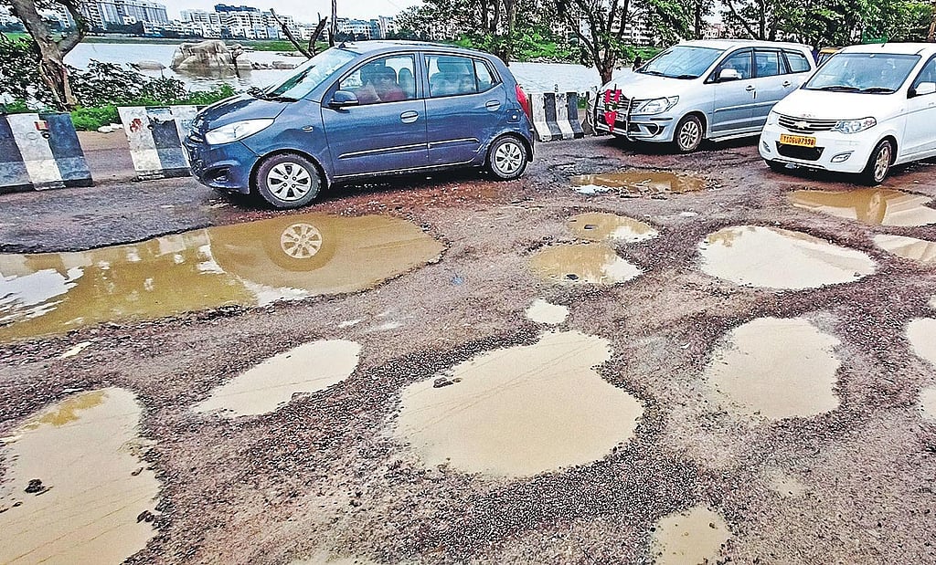 Watch out! Hyd roads riddled with 3,000 potholes