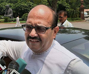 Rajya Sabha MP Amar Singh's mortal remains brought to Delhi from Singapore
