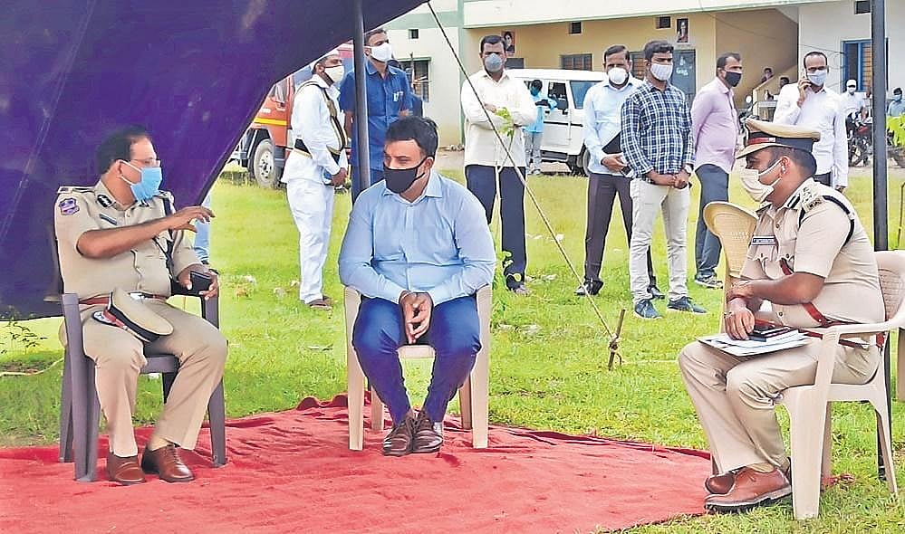 DGP Mahender Reddy visits Maoist-hit Asifabad again