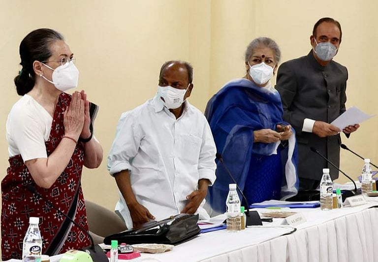 I'm full-time, hands-on Congress president: Sonia Gandhi's message to ...