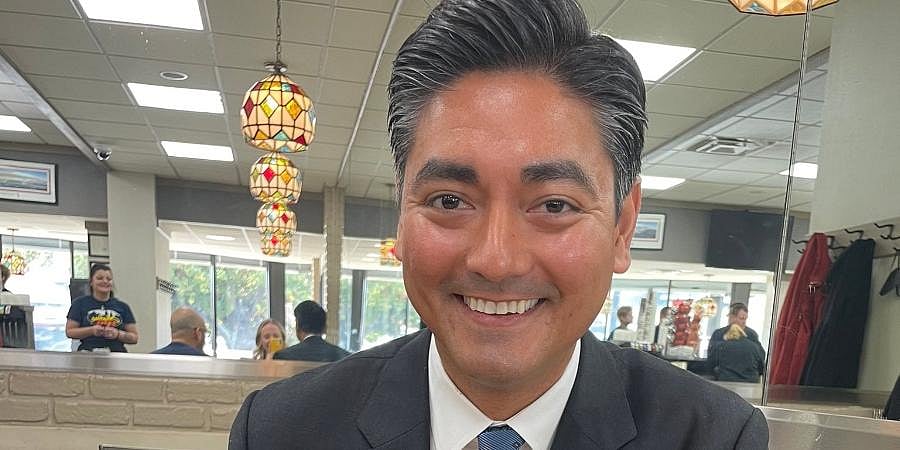 Indian-Tibetan Aftab Pureval elected Mayor of US city Cincinnati
