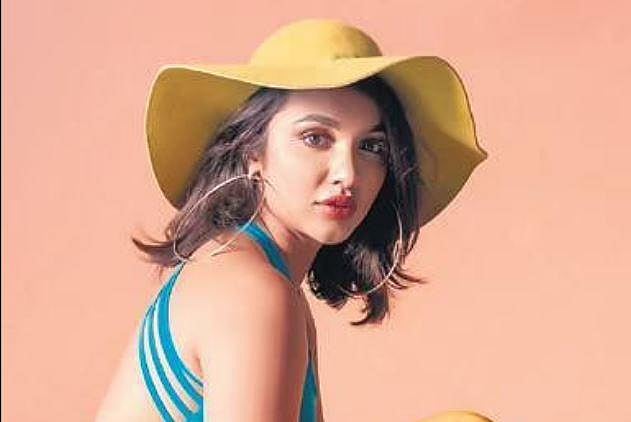 Intelligent dressing is her style