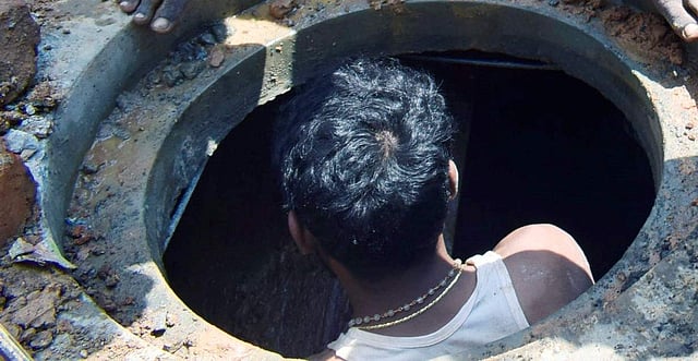 No person currently engaged in manual scavenging: Government