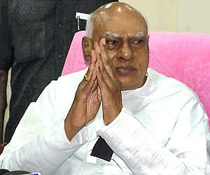 RIP Konijeti Rosaiah: Vice President Naidu, G Kishan Reddy, Sonia ...