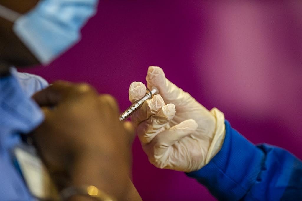 Sri Lanka to start coronavirus vaccination for general public from March