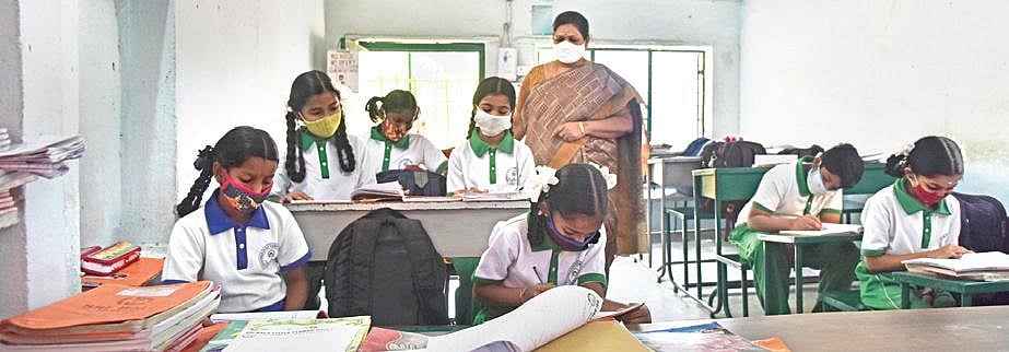 Classroom construction resumes in CCMC school after TNIE report
