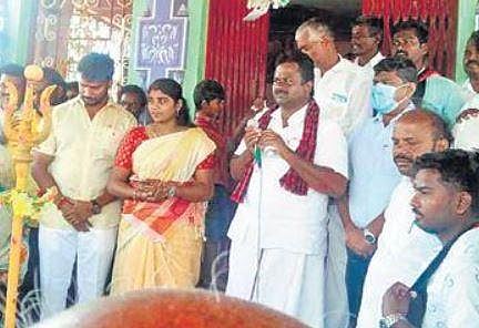 DMK sends Kaduvettti Guru’s daughter into PMK’s turf