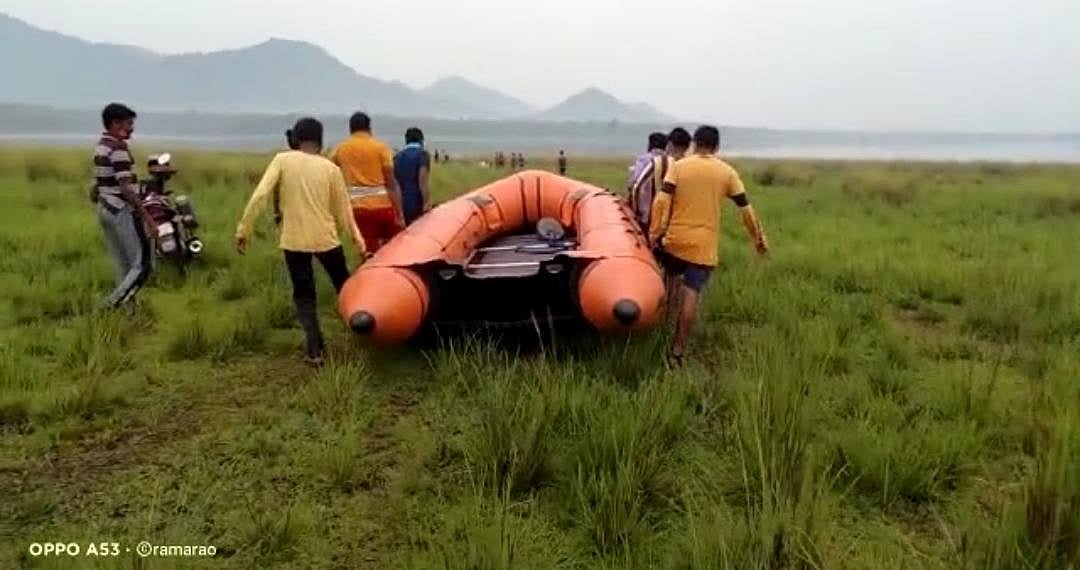 One dead, seven missing after two boats capsize in Andhra's Sileru river