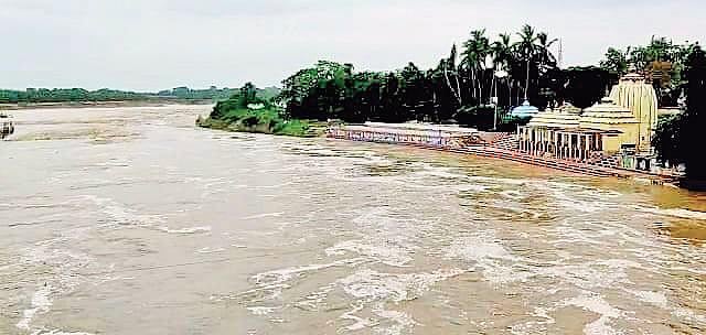 Odisha's Baitarani river crosses danger mark, inundates villages