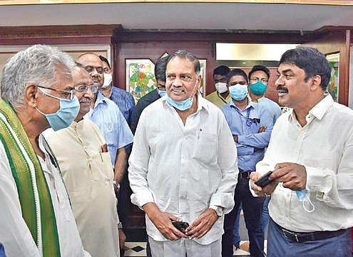 Centre working to set up 2 O2 manufacturing units in each dist, says DRDO