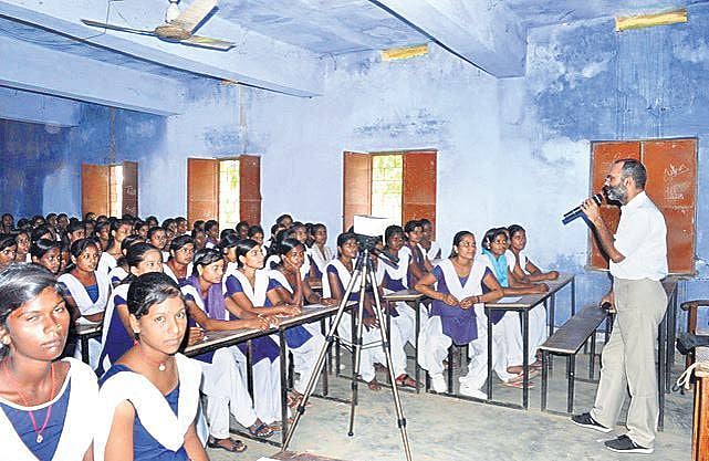 This AIIMS doctor takes free cancer care to his village in Bihar