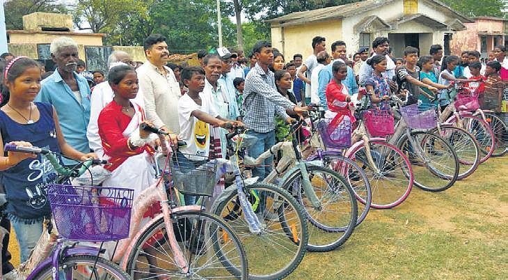 Meet Sanjay Kachhap, the 'Library Man' for underprivileged in Jharkhand ...