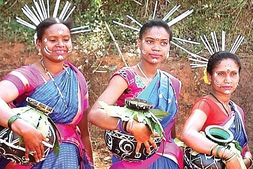 Karnataka Tribal Welfare Minister Sriramulu stays at Siddhi hamlet ...