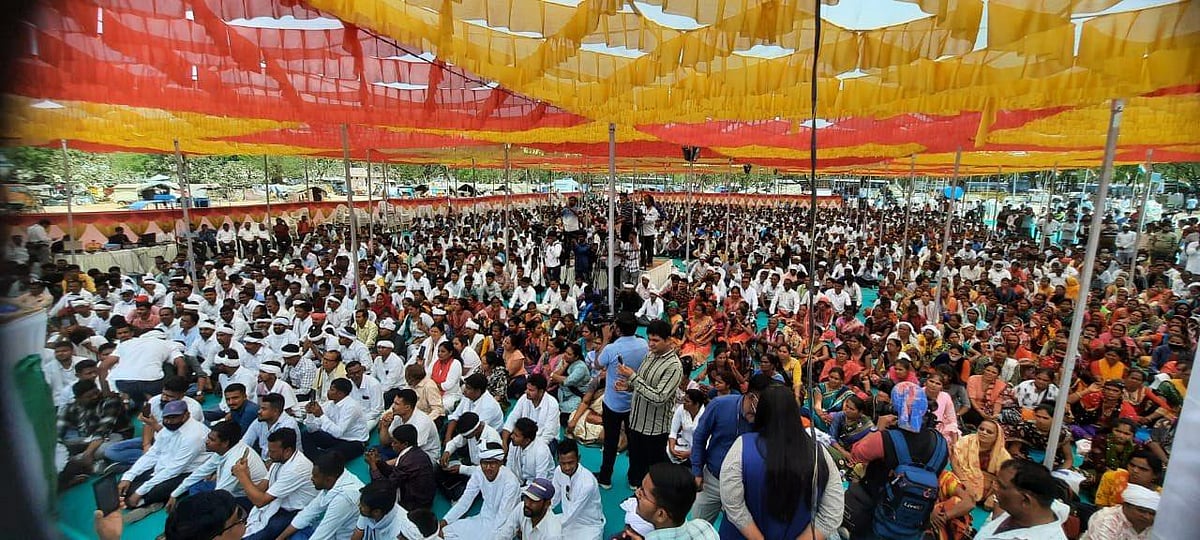 Tribals in Gujarat intensify protest against Par-Tapi Narmada river ...