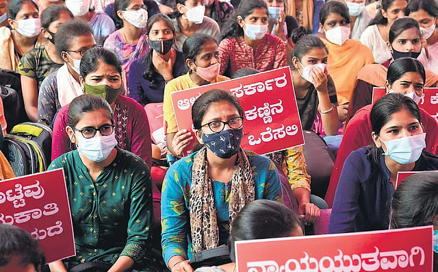 Divya gives information, nine more nabbed in PSI scam