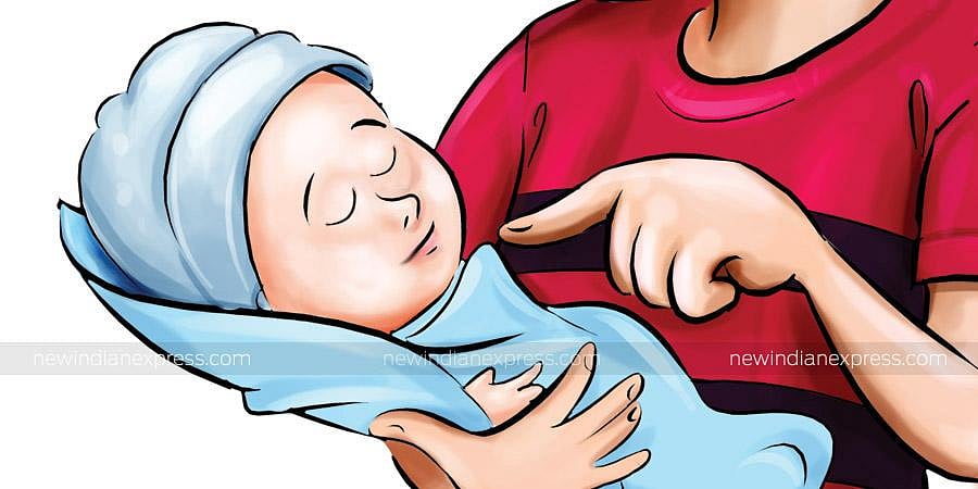 Maharastra woman gives birth in TSRTC bus, newborn gets lifetime free ...