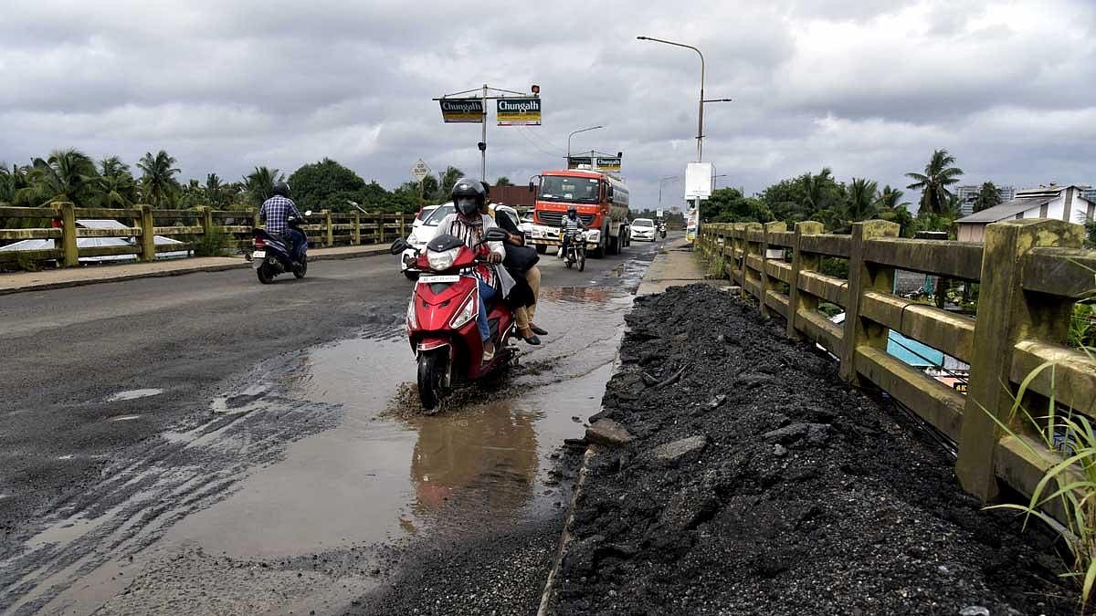Bridges and potholes: India’s monsoon economy stimulus
