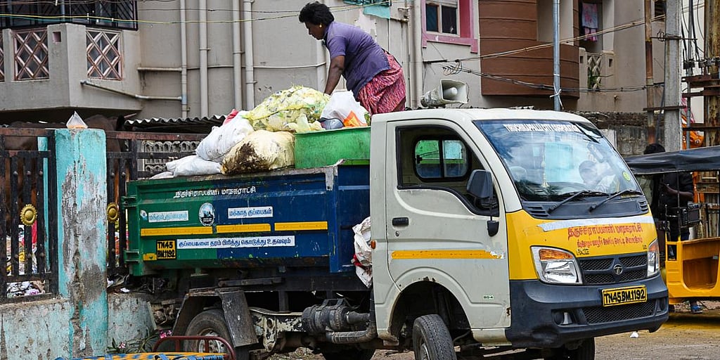 BBMP: No sticker on garbage vans
