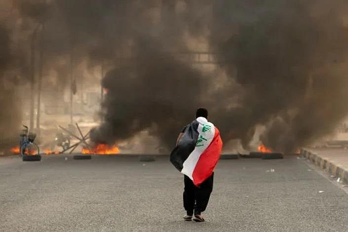 Thousands of Iraqis mark third anniversary of nationwide protests