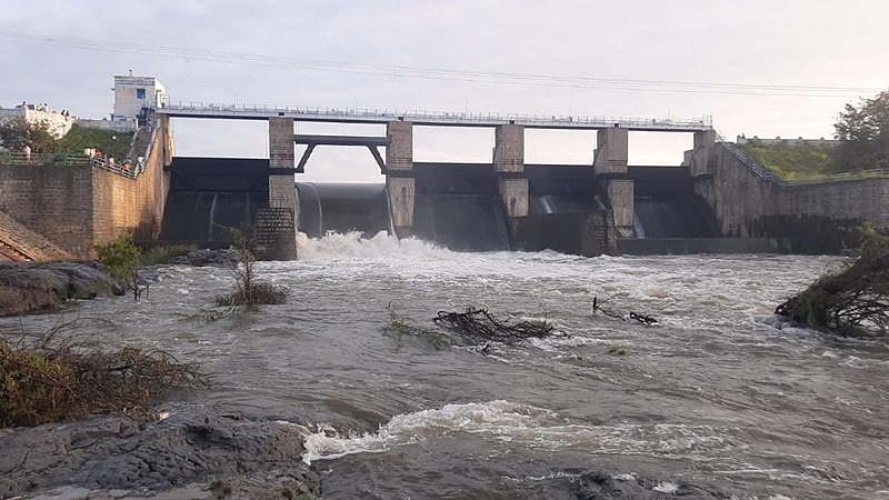 Water lost as electrical fault keeps shutter open in Pambar dam
