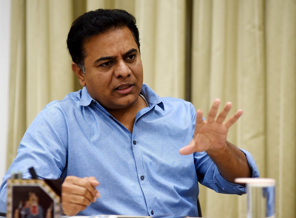 KTR unveils Konda Laxman Bapuji statue at Tank Bund