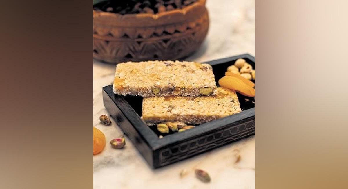 A handful of goodness, dry fruit snack options for healthier diet