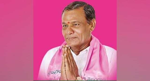 BRS chief pacifies Madan, likely to allot Narsapur ticket to Sunitha Reddy