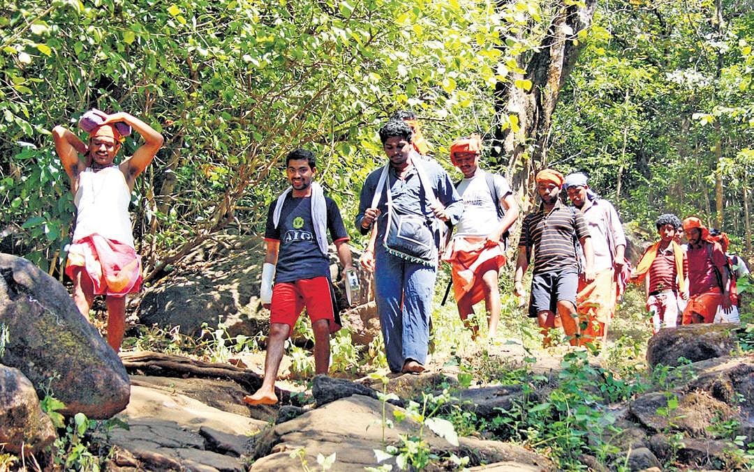 Two pilgrims collapse, die on forest route to Sabarimala