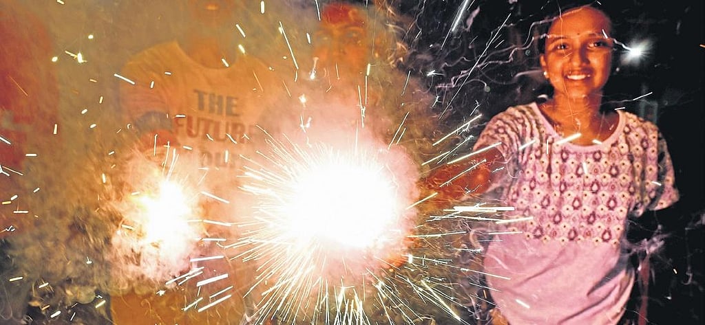 Eye injury cases due to firecrackers cross 40 in Karnataka