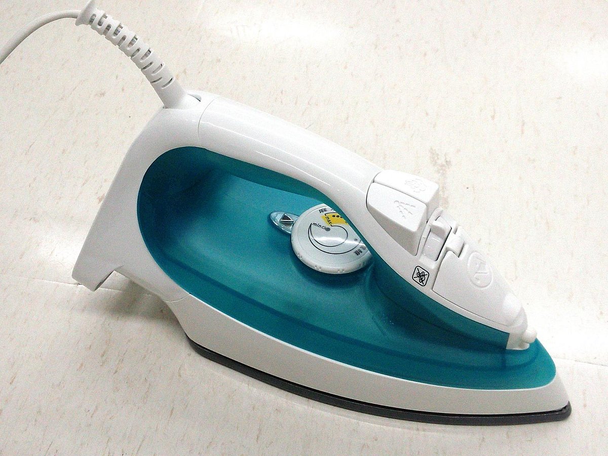 How it works: Ironing clothes to perfection