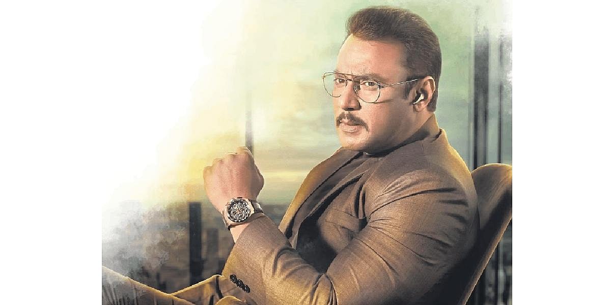 Cine star Darshan Thoogudeepa appears before cops in dog bite case
