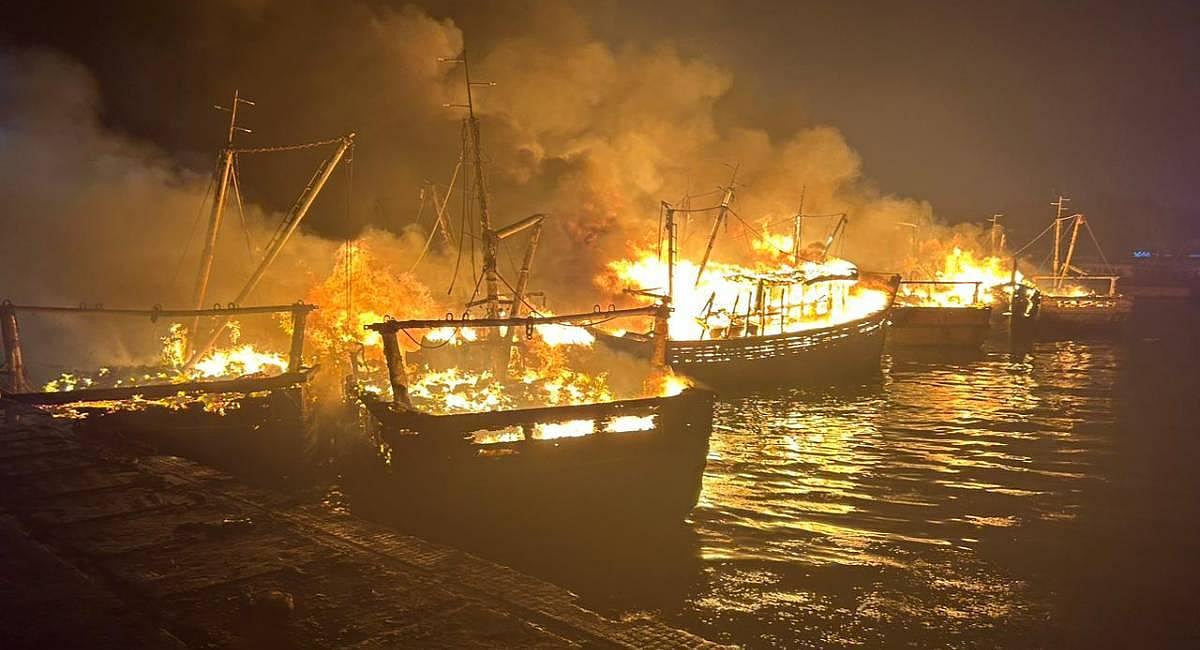 Fire at Visakhapatnam jetty area guts around 36 mechanised boats