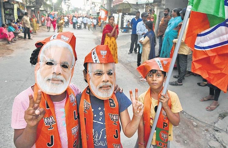 ‘Jai BJP’ slogans rent the air as Amit Shah holds roadshow