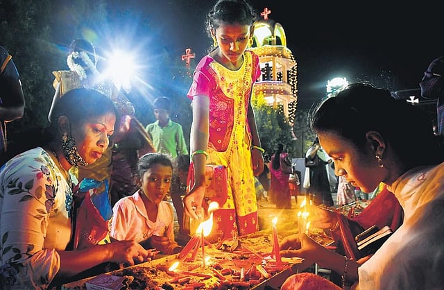 Gunadala Mary Matha fest witnesses huge rush on second day