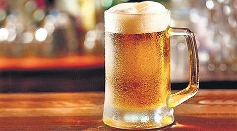 Two Indian Americans charged in a stolen beer scheme appear in court