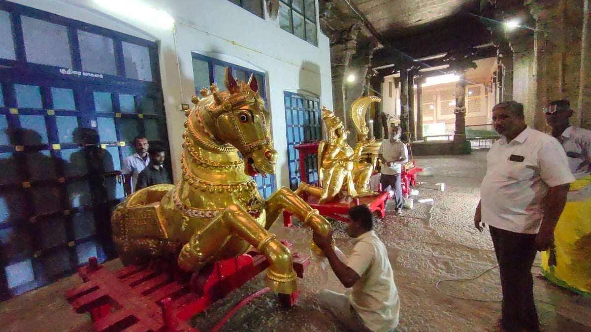 Vahanas of deity Kallalagar getting readied for procession to Vaigai river