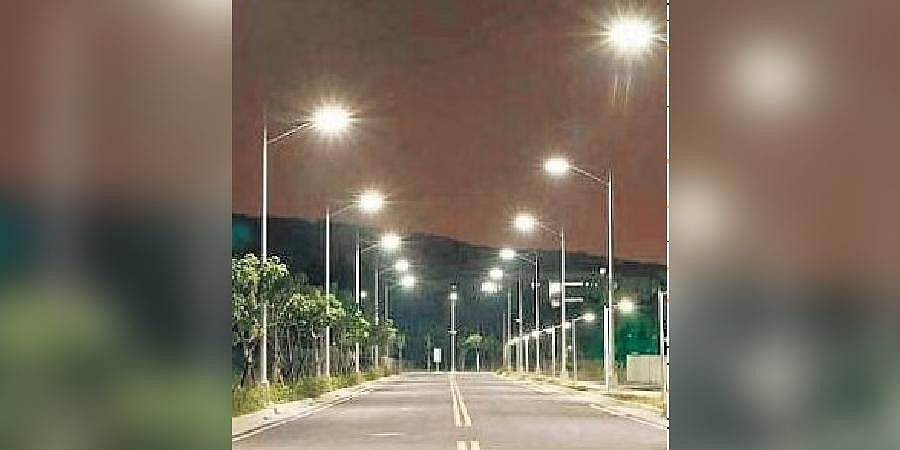 70k automatic streetlights to come up to banish dark spots, make ...