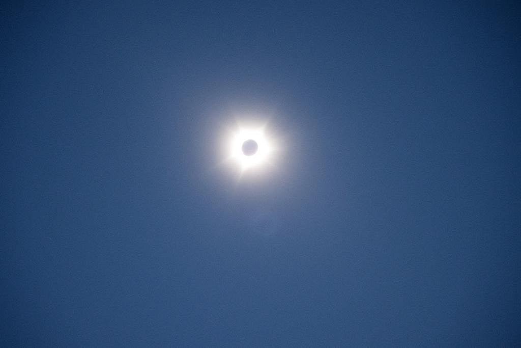 'Awesome' solar eclipse wows viewers in Australia, Indonesia