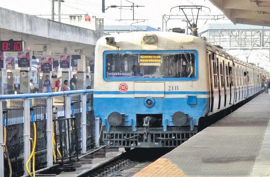MMTS chugs across 90 route km in twin cities