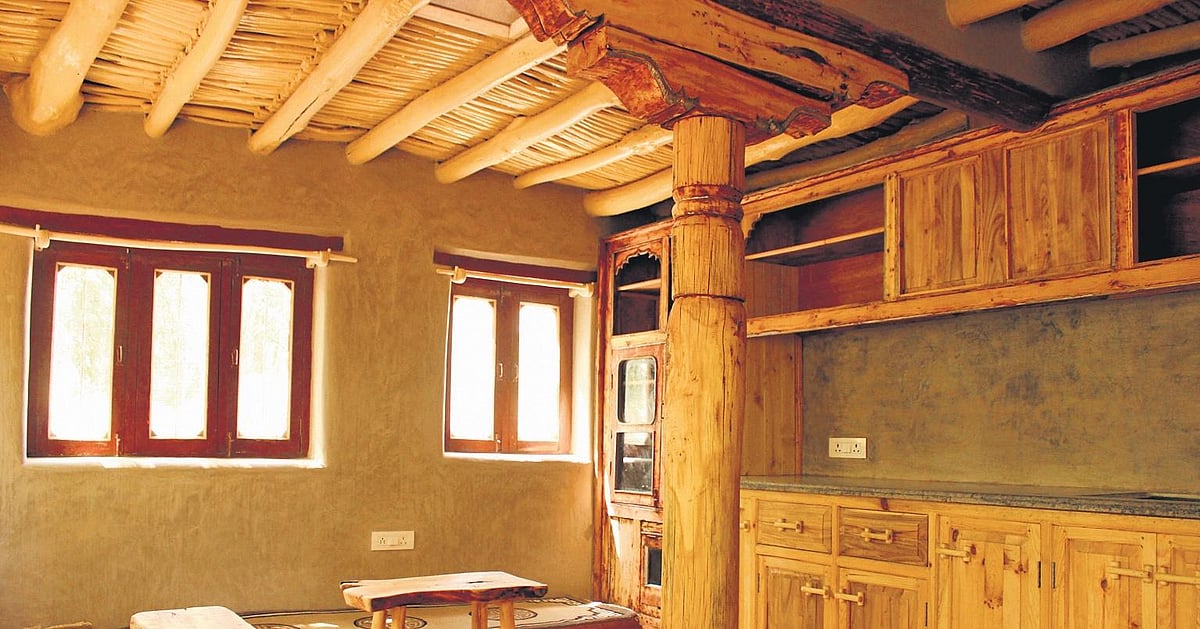 Building the vernacular picture