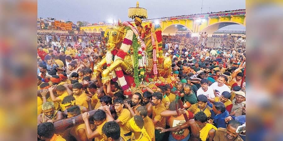 Madurai celebrates Chithirai festival with traditional Kallalagar ...