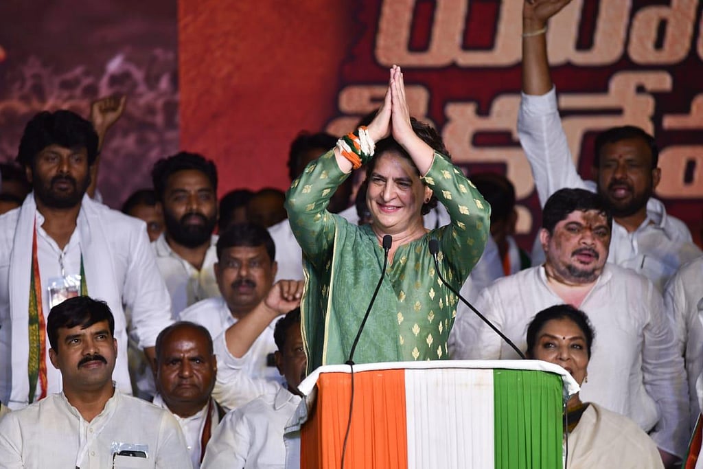 Priyanka Gandhi promises Rs 4000 dole for the jobless in Telangana