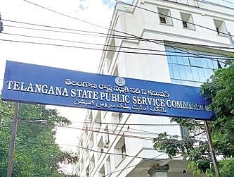 Telangana HC notice to TSPSC on plea to put off Gr-1 exams