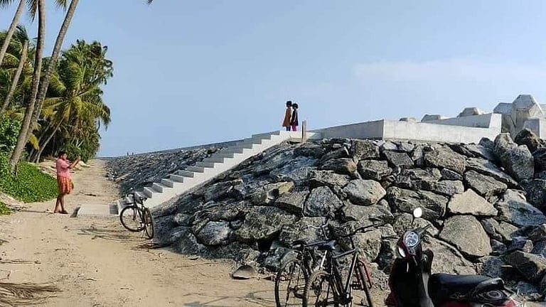 Phase I of Chellanam coastal protection project to be completed by Feb 15